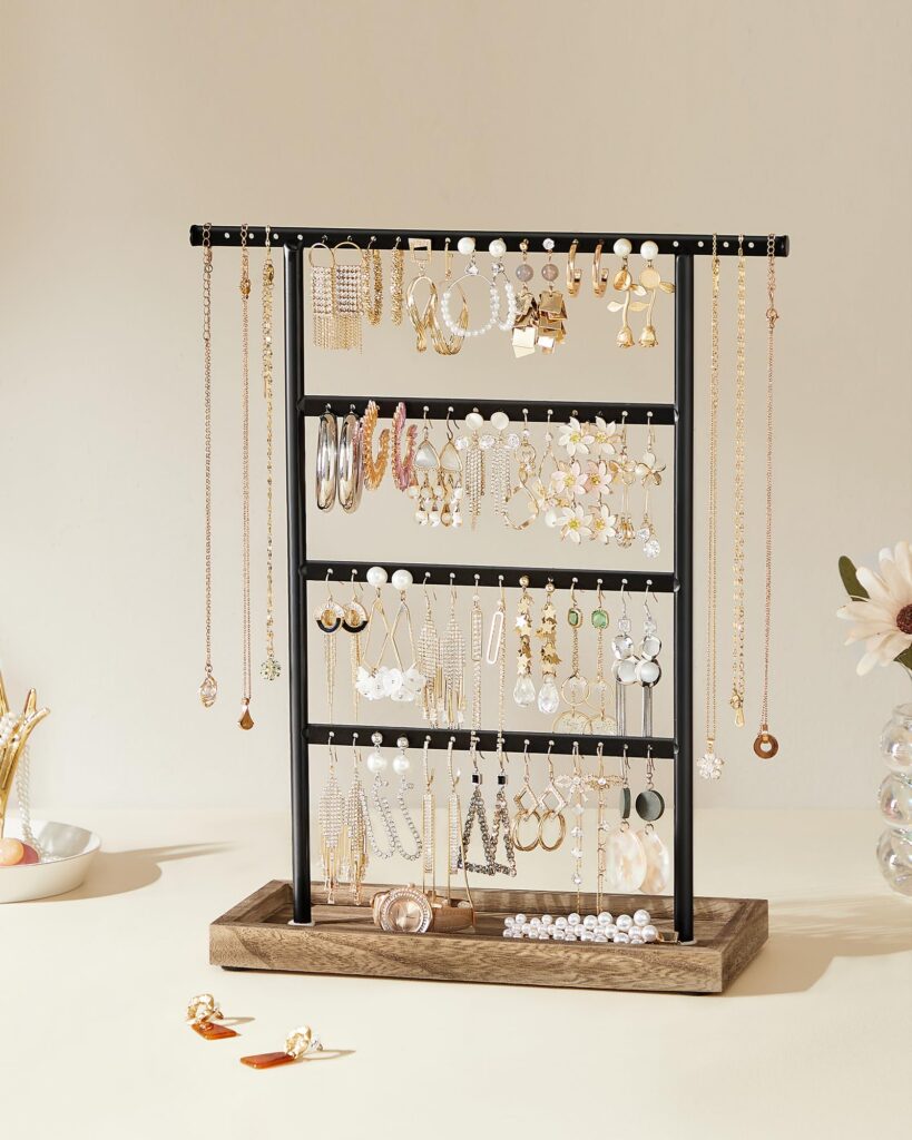 Jewelry Stand Ideas: Stylish Displays That Feel Elegant and Organised ...